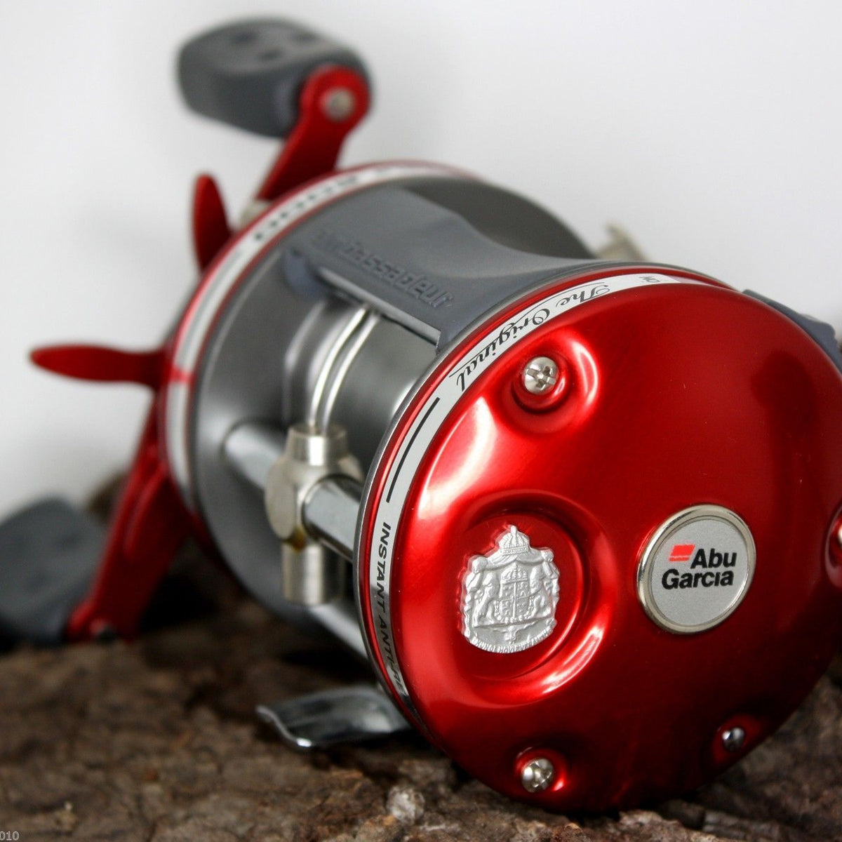 ABU GARCIA Ambassadeur Classic Red 6000 BAITCASTER TROLLING REEL New ...